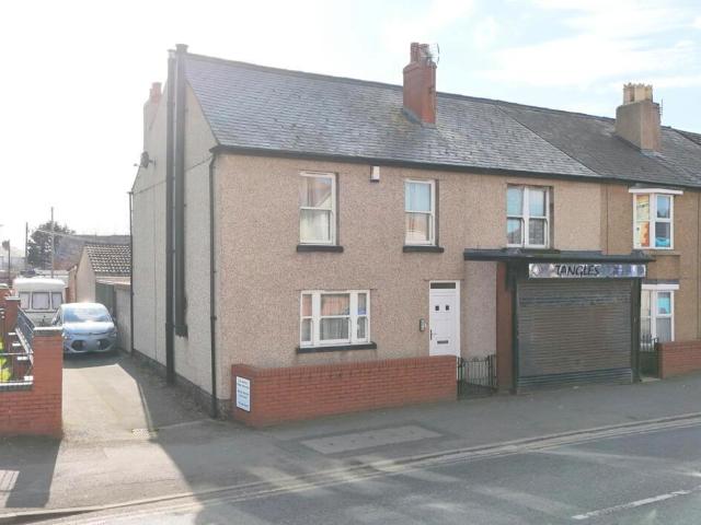 3 bedroom end of terrace house for sale