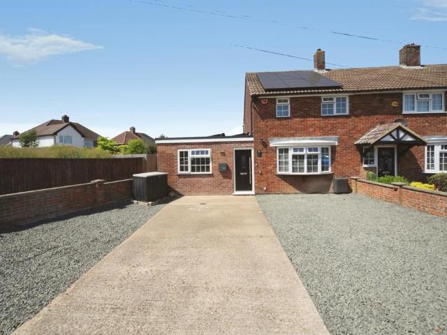 3 bedroom end of terrace house for sale