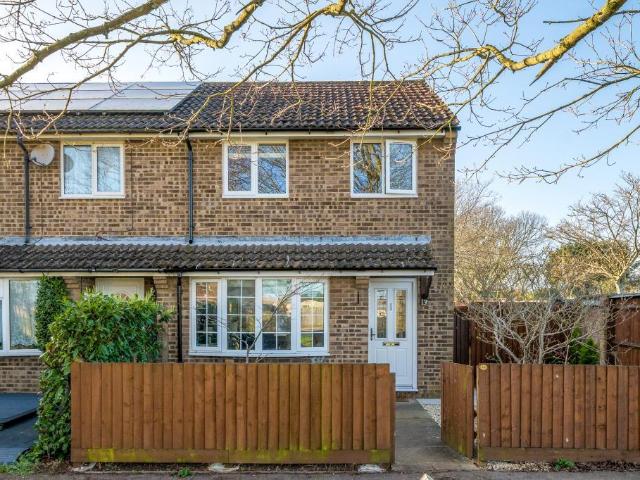 3 bedroom end of terrace house for sale