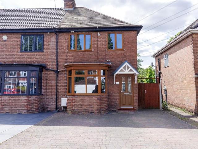 3 bedroom end of terrace house for sale