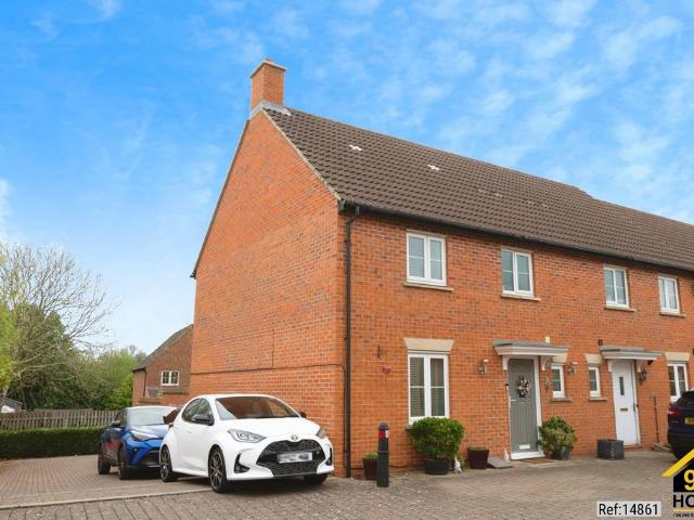 3 bedroom end of terrace house for sale