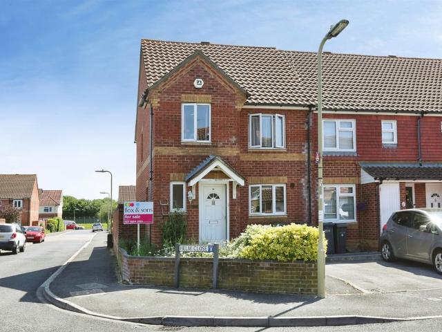 3 bedroom end of terrace house for sale