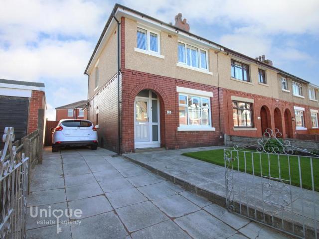 3 bedroom end of terrace house for sale