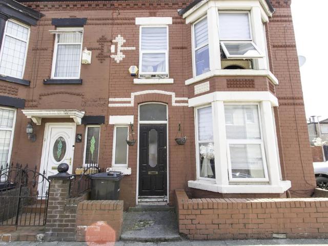 3 bedroom end of terrace house for sale
