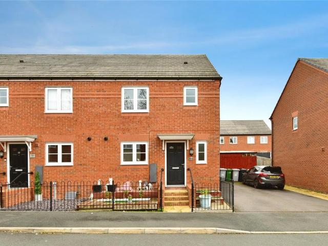 3 bedroom end of terrace house for sale