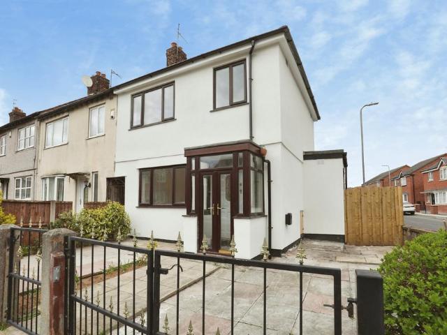 3 bedroom end of terrace house for sale