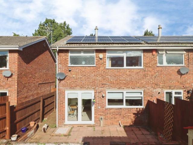 3 bedroom end of terrace house for sale