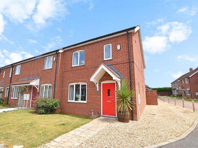 3 bedroom end of terrace house for sale
