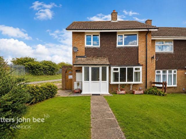 3 bedroom end of terrace house for sale