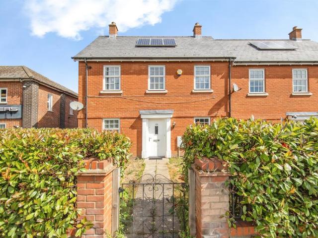 3 bedroom end of terrace house for sale