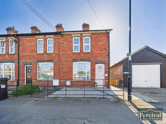 3 bedroom end of terrace house for sale
