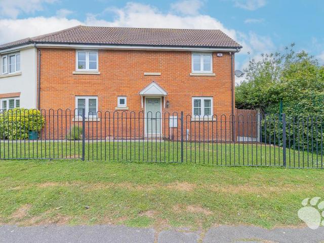 3 bedroom end of terrace house for sale