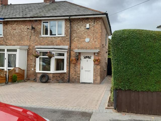 3 bedroom end of terrace house for sale