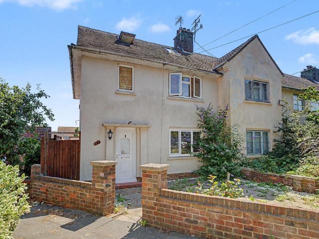 3 bedroom end of terrace house for sale