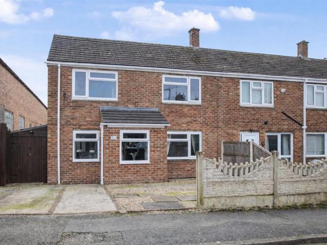 3 bedroom end of terrace house for sale