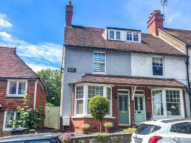 3 bedroom end of terrace house for sale