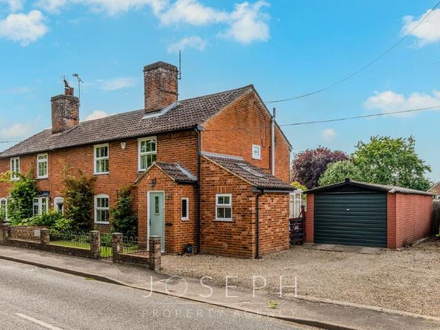 3 bedroom end of terrace house for sale