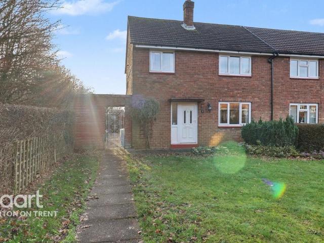 3 bedroom end of terrace house for sale