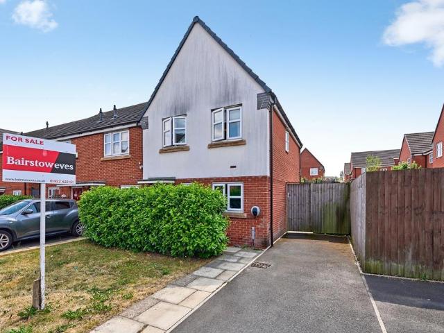 3 bedroom end of terrace house for sale