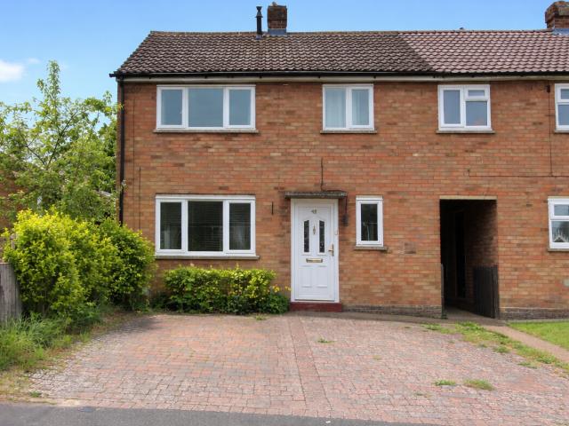3 bedroom end of terrace house for sale