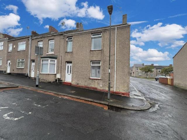 3 bedroom end of terrace house for sale