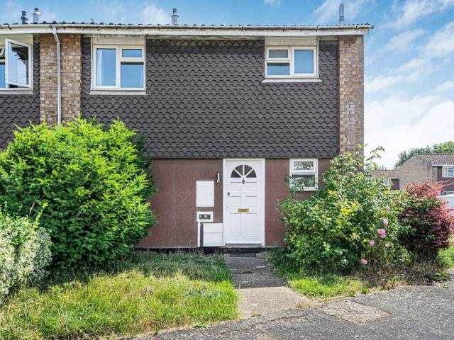 3 bedroom end of terrace house for sale