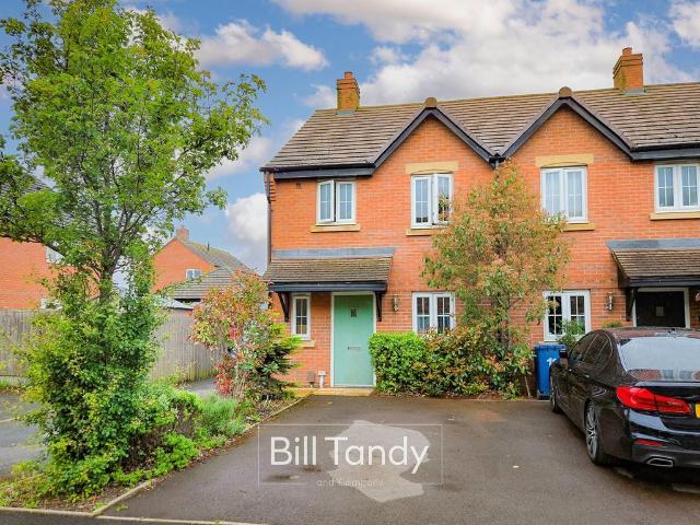 3 bedroom end of terrace house for sale