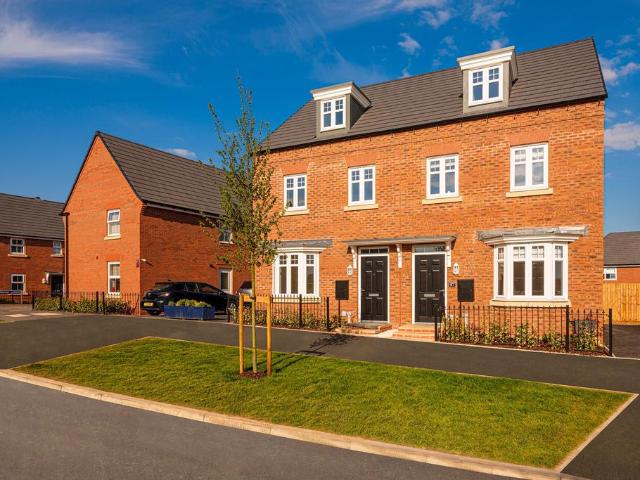 3 bedroom end of terrace house for sale