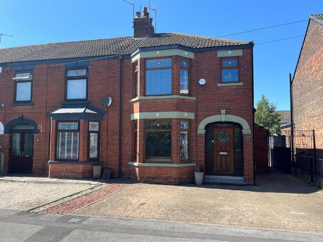 3 bedroom end of terrace house for sale