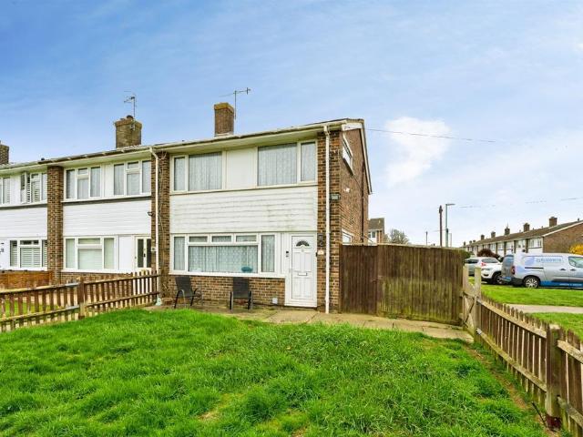 3 bedroom end of terrace house for sale