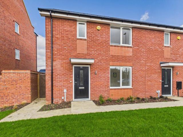 3 bedroom end of terrace house for sale