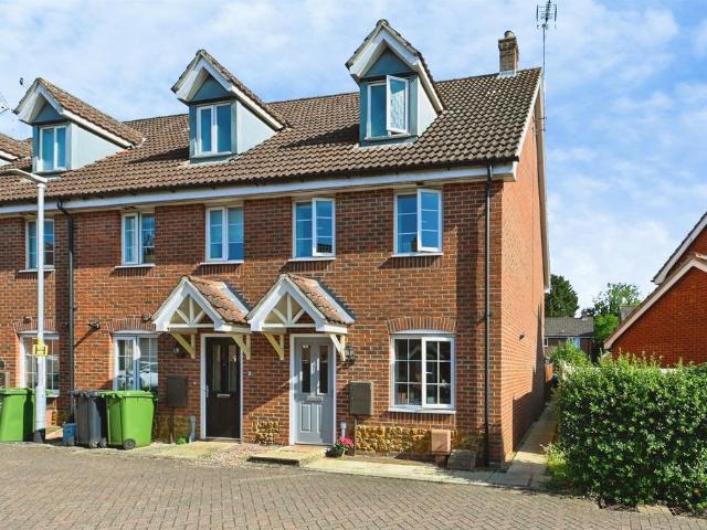 3 bedroom end of terrace house for sale