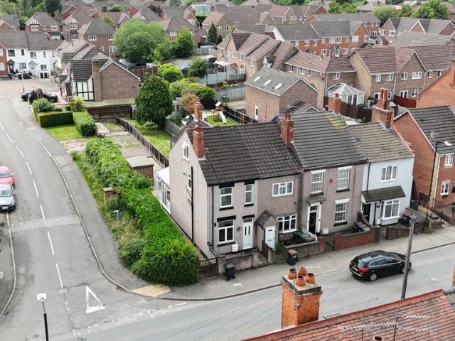 3 bedroom end of terrace house for sale