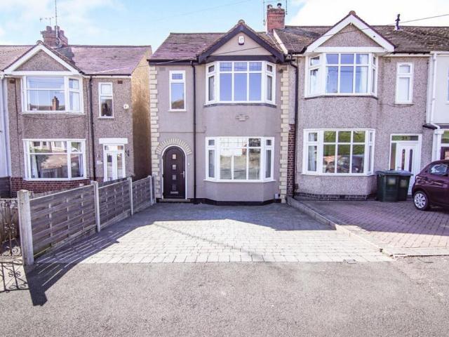 3 bedroom end of terrace house for sale
