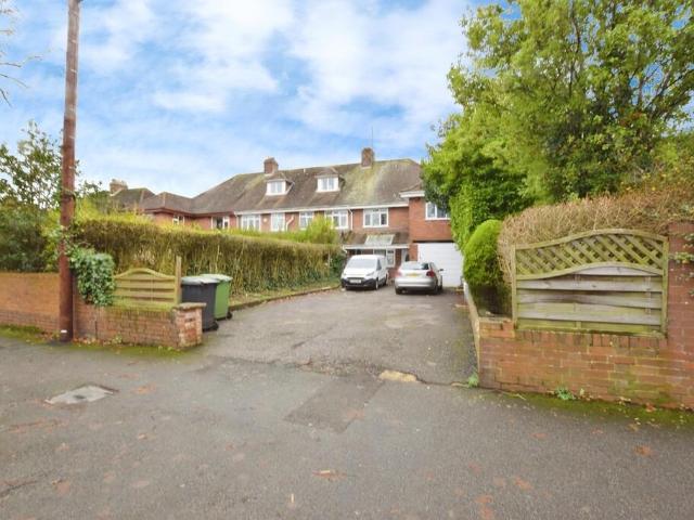 3 bedroom end of terrace house for sale