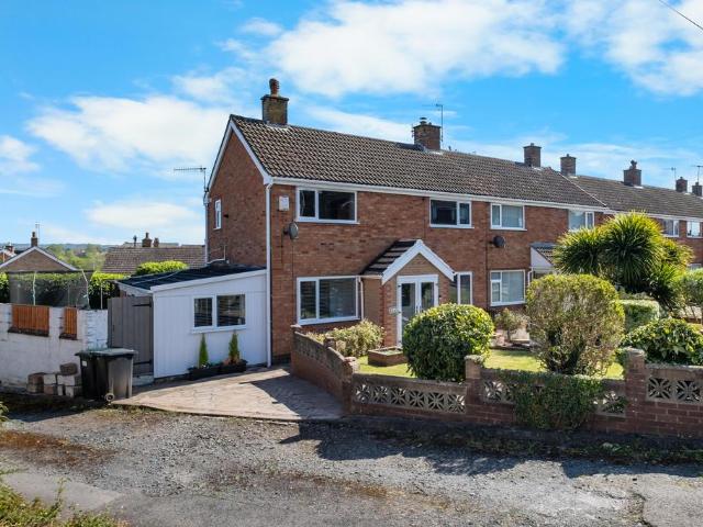 3 bedroom end of terrace house for sale
