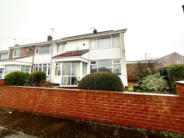 3 bedroom end of terrace house for sale