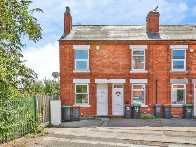 3 bedroom end of terrace house for sale
