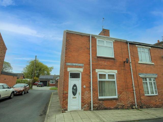 3 bedroom end of terrace house for sale