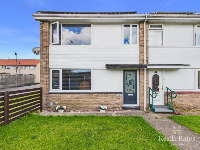 3 bedroom end of terrace house for sale
