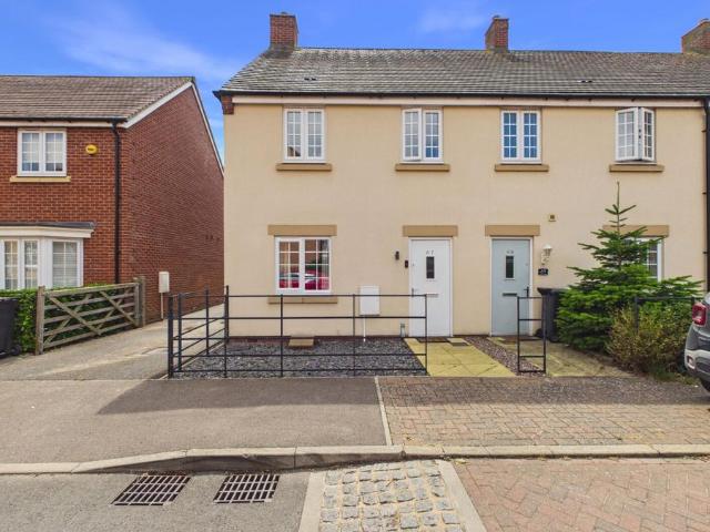3 bedroom end of terrace house for sale