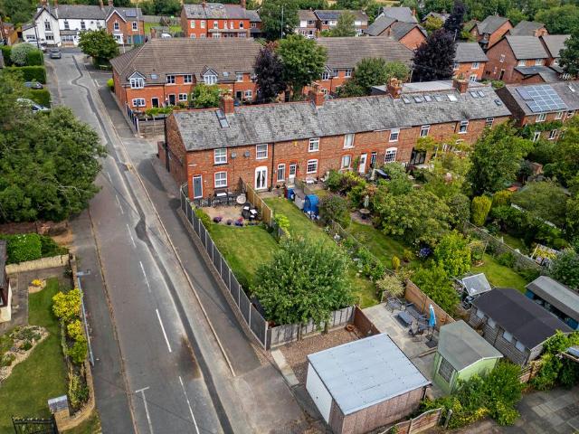 3 bedroom end of terrace house for sale