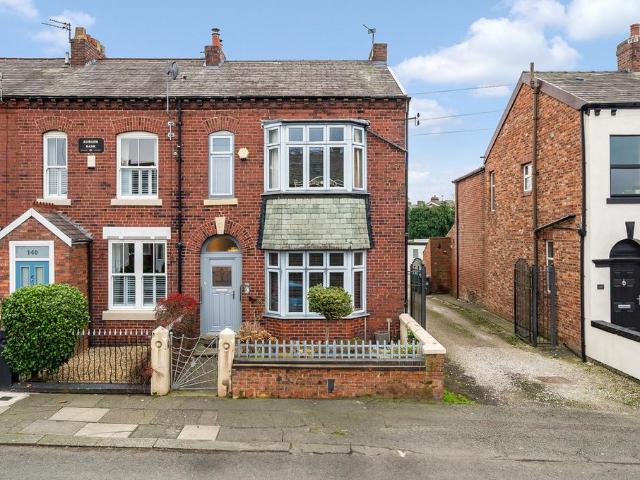 3 bedroom end of terrace house for sale