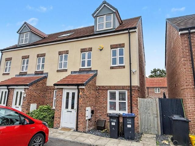 3 bedroom end of terrace house for sale