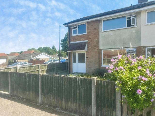 3 bedroom end of terrace house for sale