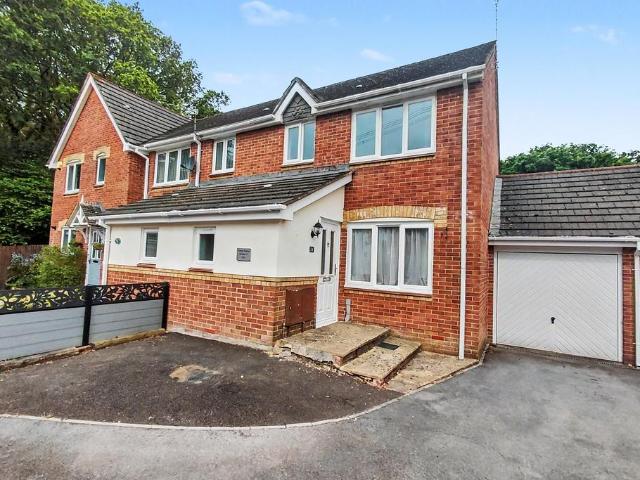 3 bedroom end of terrace house for sale
