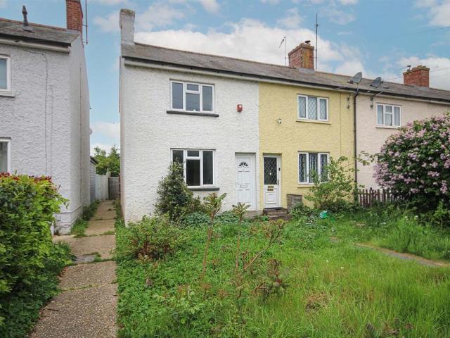 3 bedroom end of terrace house for sale