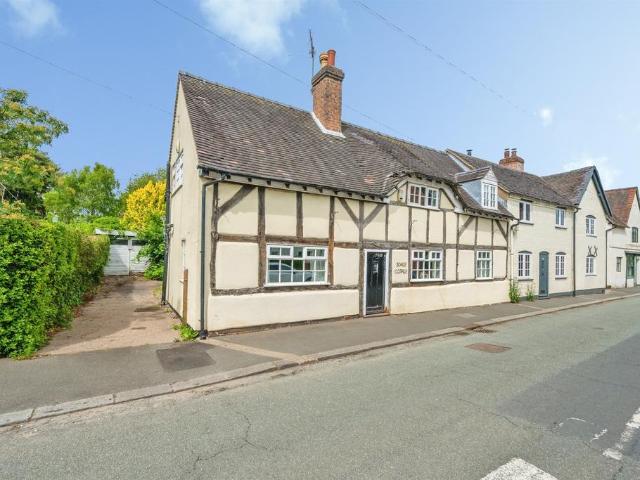 3 bedroom end of terrace house for sale