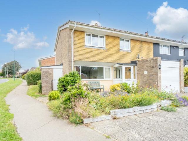 3 bedroom end of terrace house for sale
