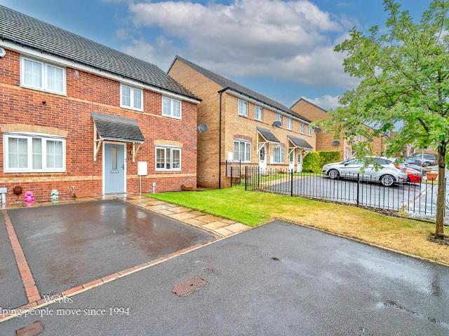 3 bedroom end of terrace house for sale